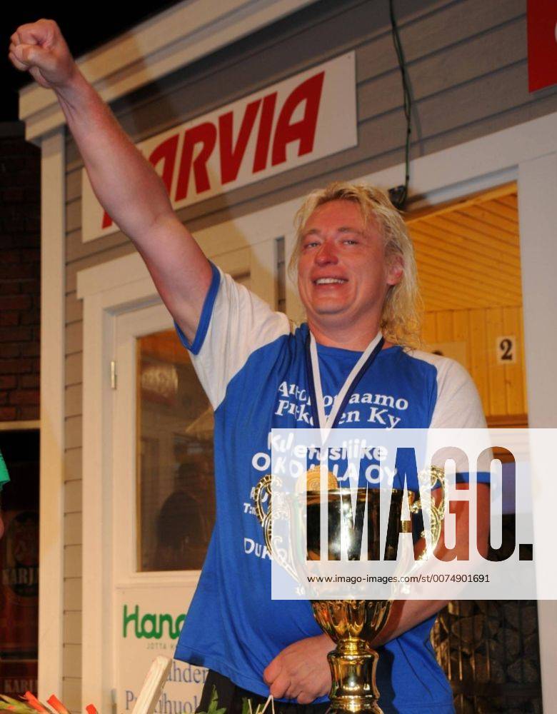 090809) -- HEINOLA, Aug. 9, 2009 -- Timo Kaukonen from Finland gestures ...