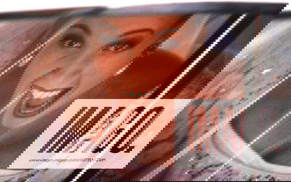 Muriel s Hochzeit, (MURIEL S WEDDING) AUSTR 1994, Regie: P.J. Hogan ...