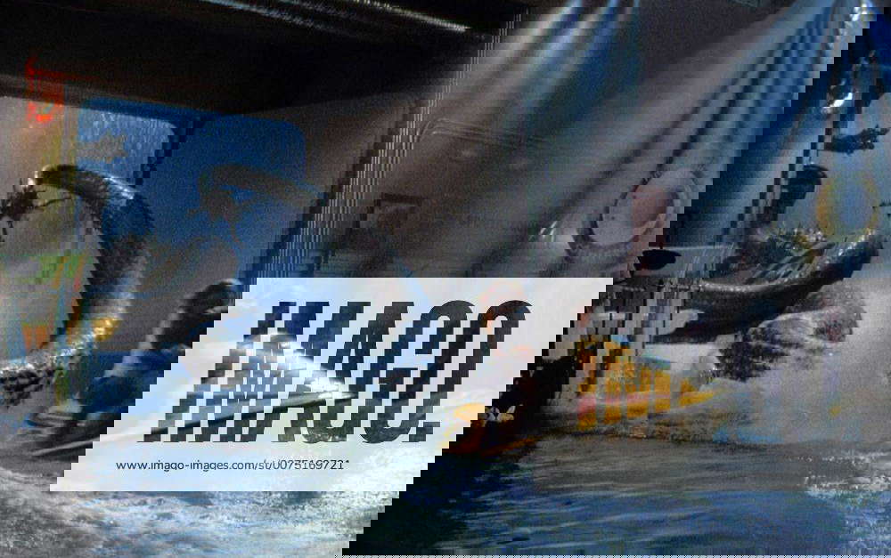 Octalus - Der Tod aus der Tiefe, (DEEP RISING) USA 1998, Regie: Stephen ...