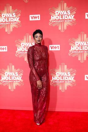 Ariane Davis arrivals for VH1 Divas Holiday: Unsilent Night Concert ...