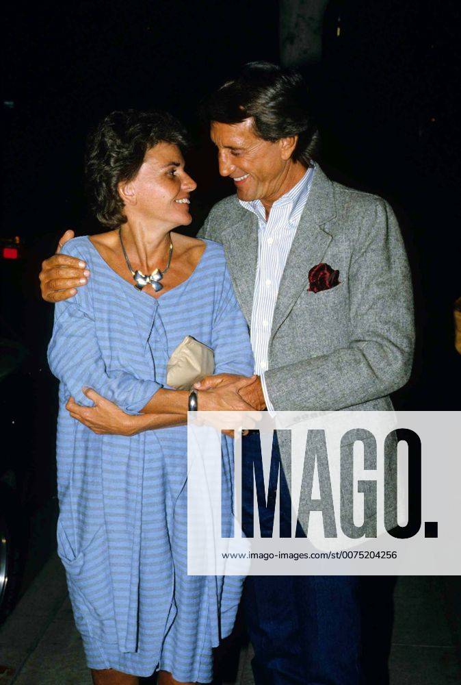 Feb. 11, 2008 - F2128.ROY SCHEIDER WITH WIFE CYNTHIA BEBOUT.SUPPLIED BY ...