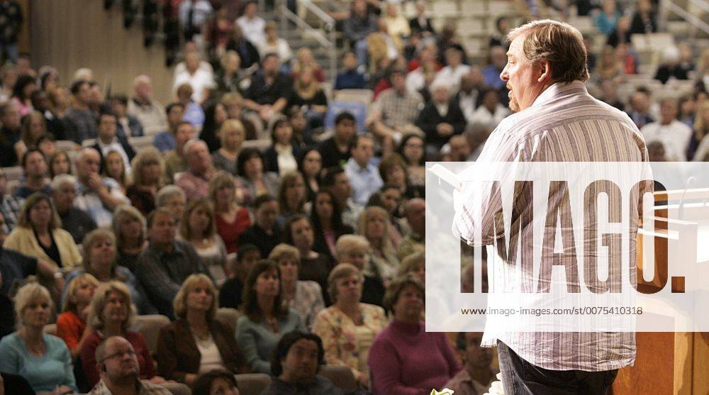 Mar 20, 2008 - Lake Forest, California, USA - Pastor RICK WARREN of ...