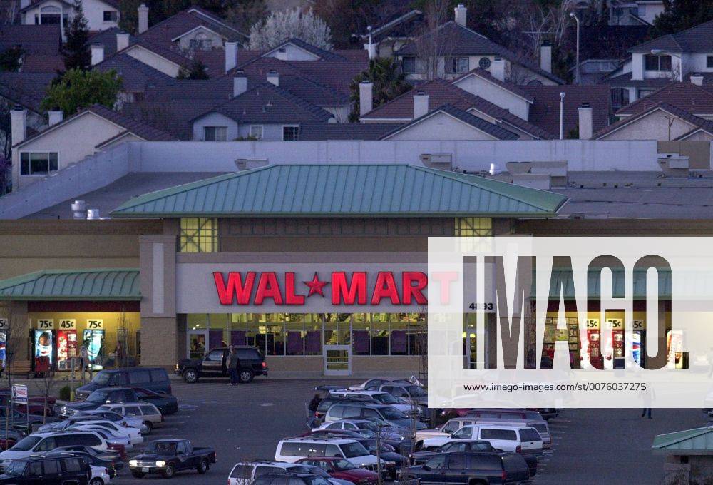 Unternehmen: Walmart Apr 20, 2007 - Antioch, CA, USA - Helen Robson ...