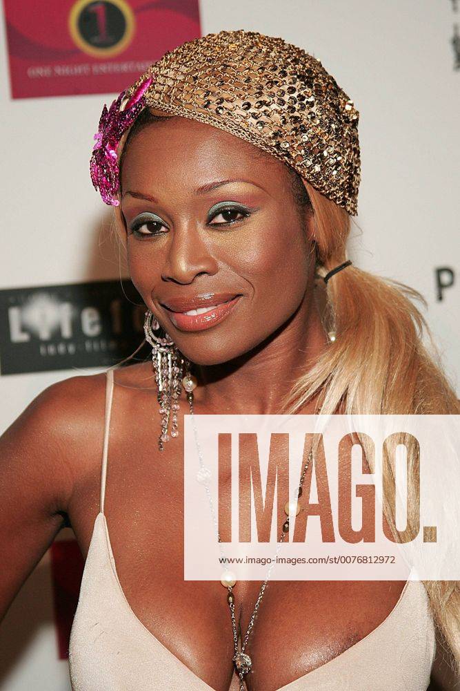 Dec 05, 2005; Hollywood, CA, USA; Playboy model COCO JOHNSEN during arrivals at the premiere of the