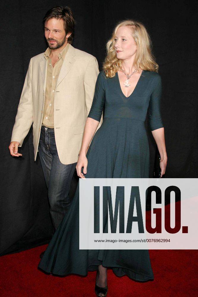 Sept. 10, 2005 - Los Angeles, CALIFORNIA, USA - K44768MR.PREMIERE NIP ...