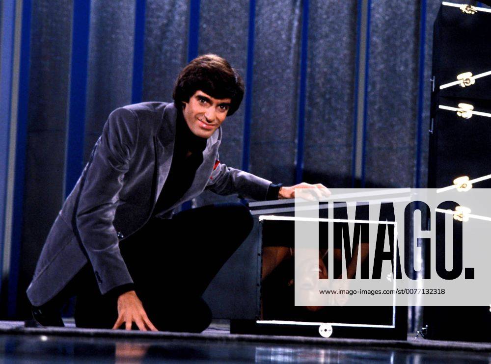 May 26, 2005 - CATHERINE BACH AND DAVID COPPERFIELD. MICHELSON- PHOTOS ...