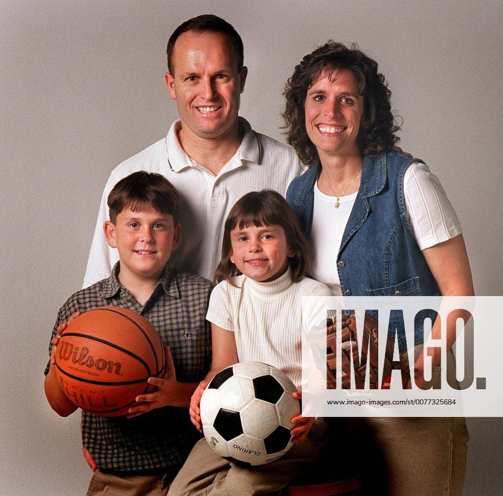 Jon and Moneen Thackeray and children Ryan, 11, and Danielle, 7. Family ...