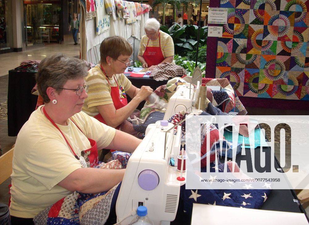 Mar. 15, 2008 - North Augusta, Georgia, U.S. - Angie Faircloth, left ...