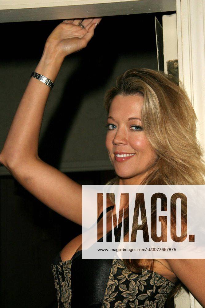 Nov 18, 2006; Los Angeles, CA, USA; ALEXIS SKYE at the Glamourcon Forty ...