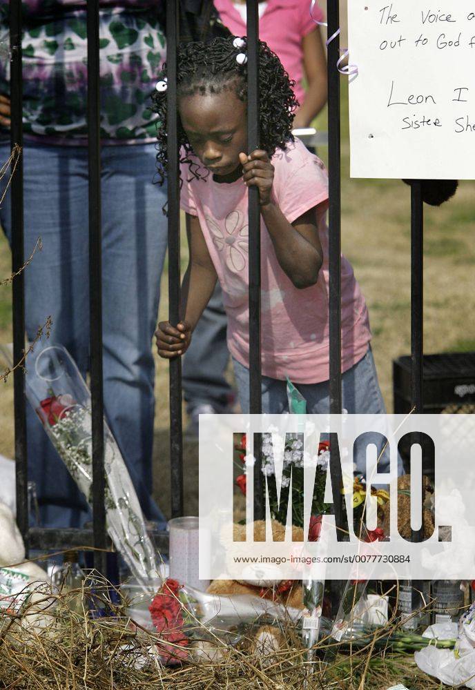 Henry Barrios The Californian.Tiesha Walker looks at the memorial for ...