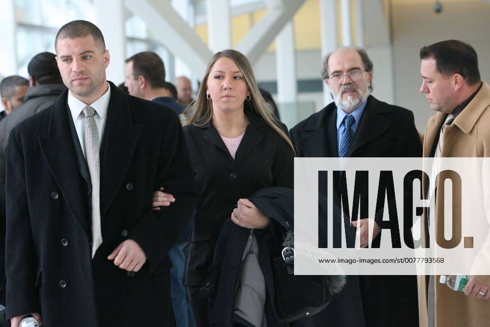 Dec 18, 2008 - Bronx, New York, USA - The accused s brother, VINCENT ...