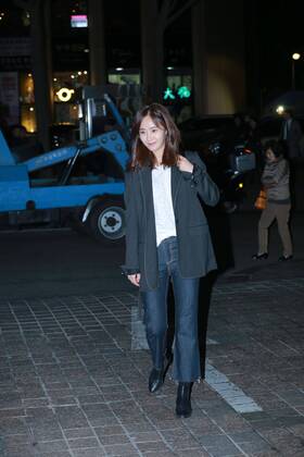 Ki joon Um, Seong Ji, Hyeon-kyung Eom and Yuri attend the ending ...