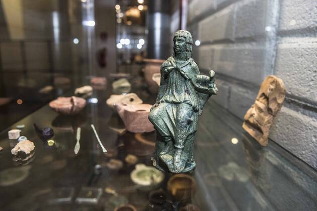Rome, portuense Necropolis. the good shepherd Statue of