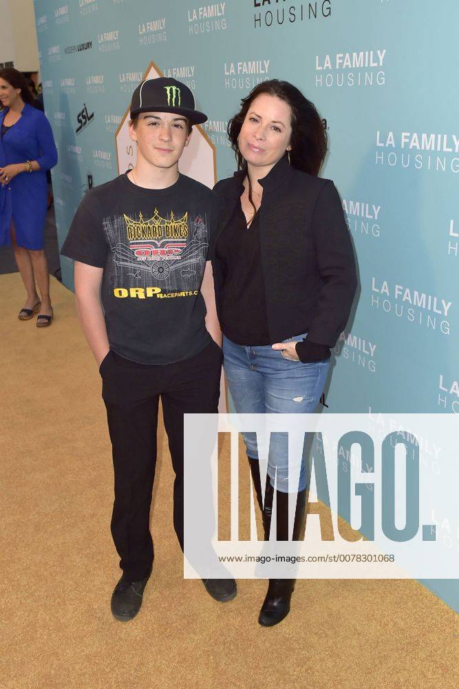Holly Marie Combs And Family