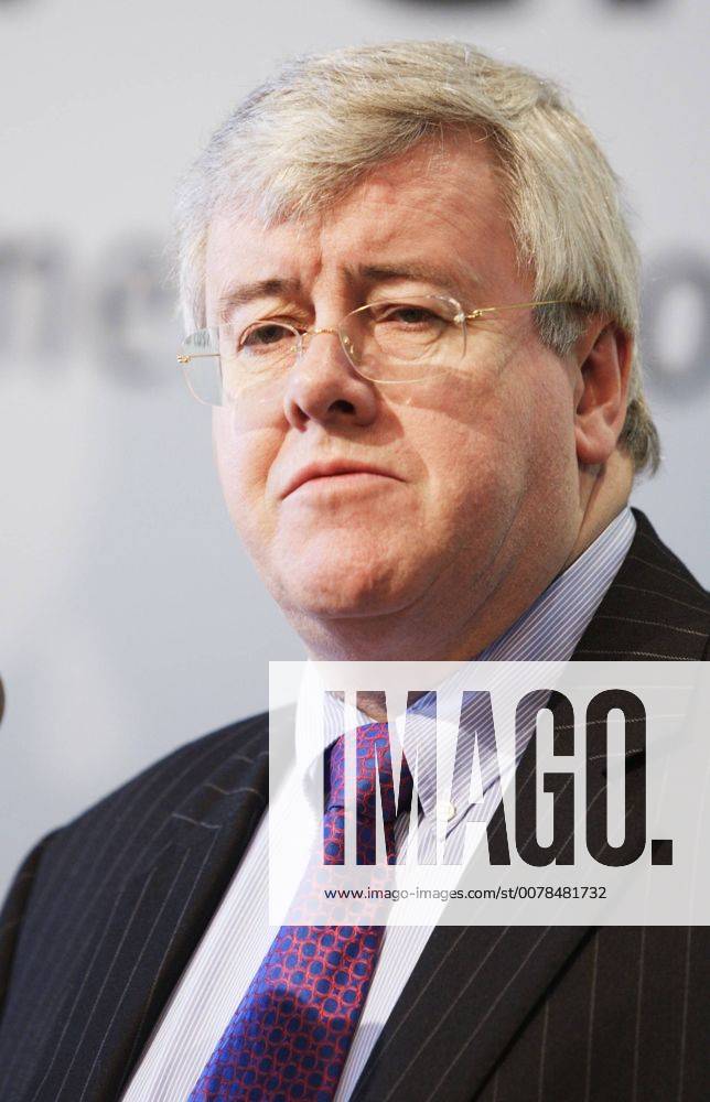 John M. ALLEN, Mitglied im Vorstand der Deutschen Post World Net AG ...