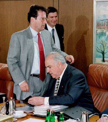 Bundeskanzler Helmut Kohl während einer Bundestagssitzung in