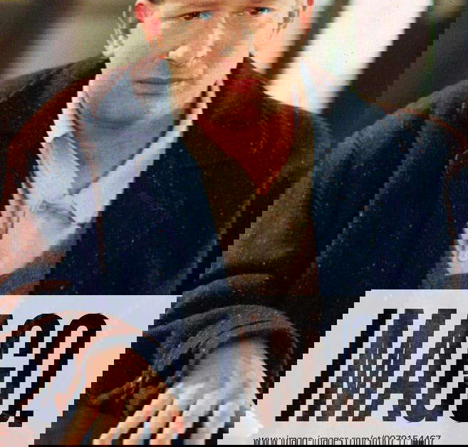 Film Stills from Gilmore Girls (Episode: Emily in Wonderland) Max ...