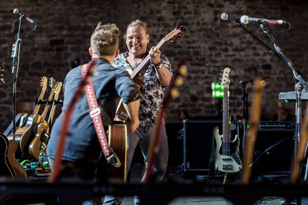 Bad Hersfeld Stephan Ullmann als Vorprogramm von Laith Al-Deen zusammen ...
