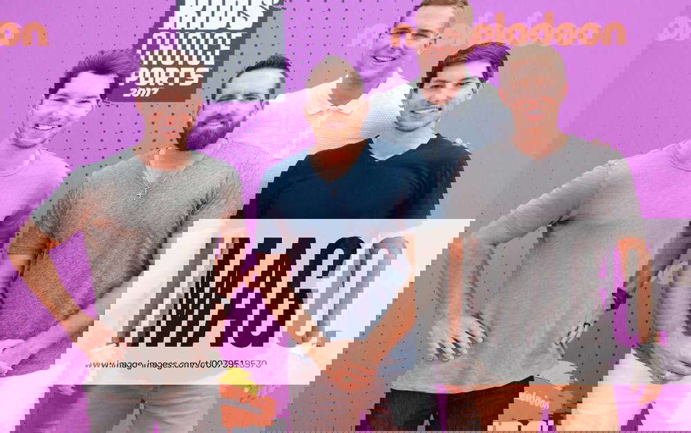 Coby Cotton, Tyler Toney, Cody Jones, and Cory Cotton of Dude Perfect ...