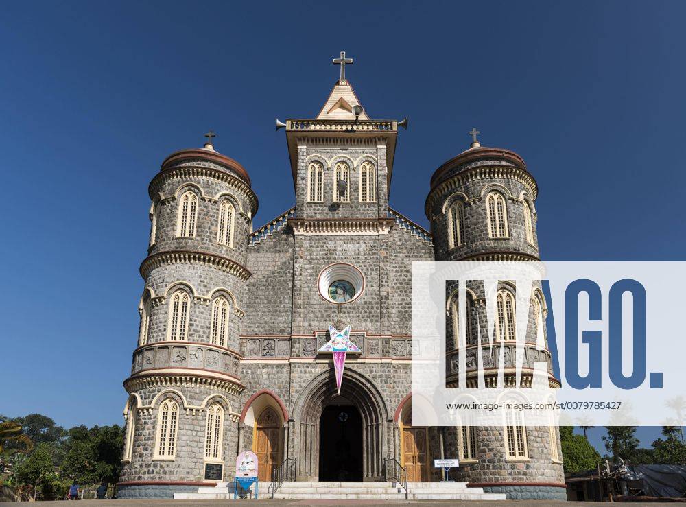 Pattumala Matha Kirche, Our Lady of Good Health, Pattumala, Kerala ...