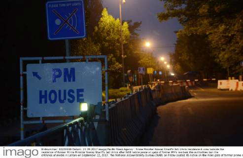 Prime Minister Nawaz Sharif’s Jati Umra residence A view outside the ...