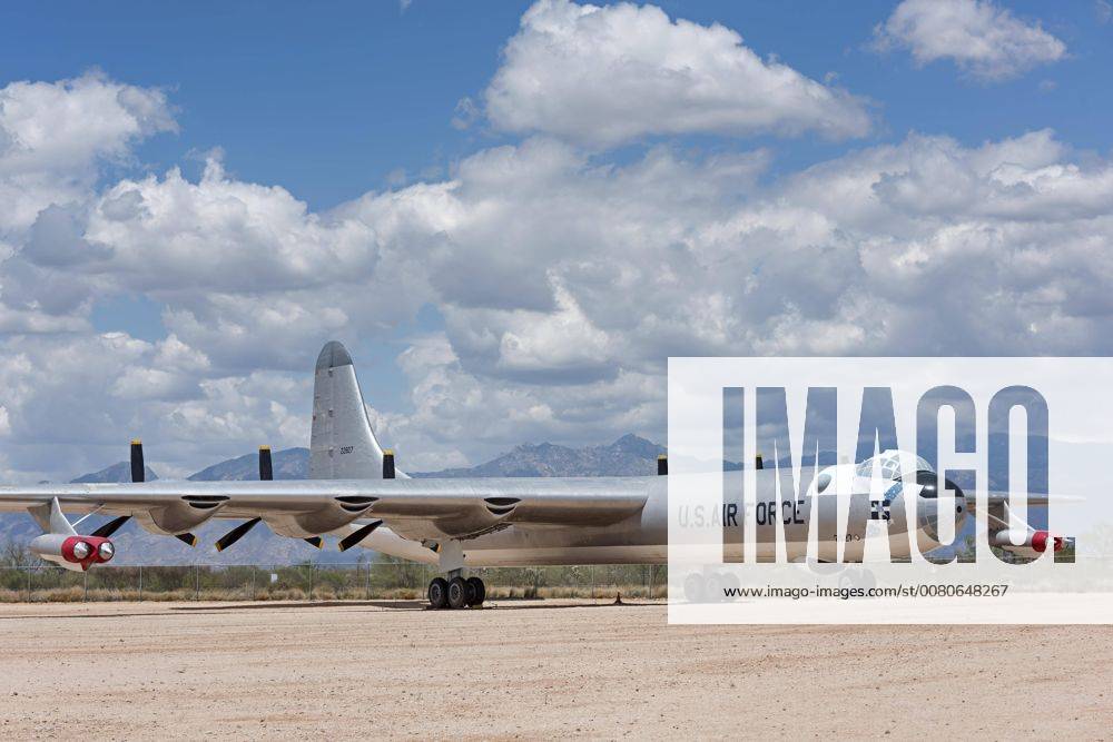 strategic Long-range bombers with six Propellers and 1947 1954 the largest ever from the U.S. Air