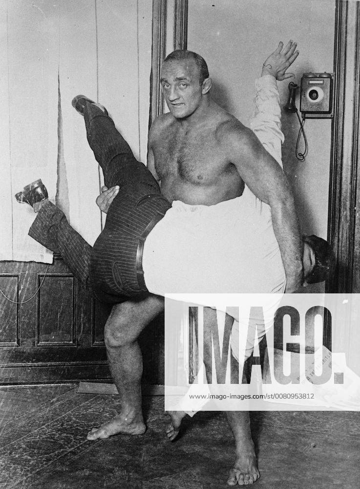 Famous 16 stone wrestler accuses 7 stone wife of cruelty Waldek Zbyszko ...