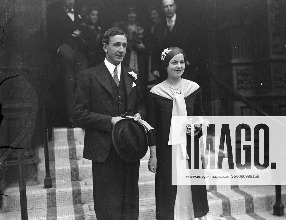 Hon Doreen Jessel weds secretly at London register office . The Hon ...