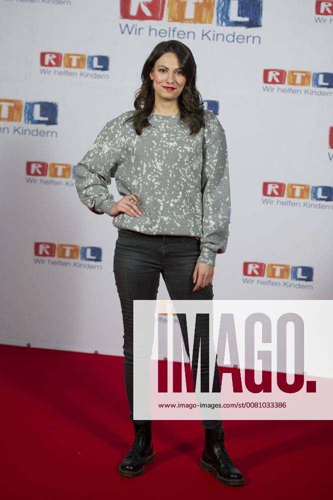 Maria MEINERT Presenter Portrait Portrait cut image Single motive RTL ...