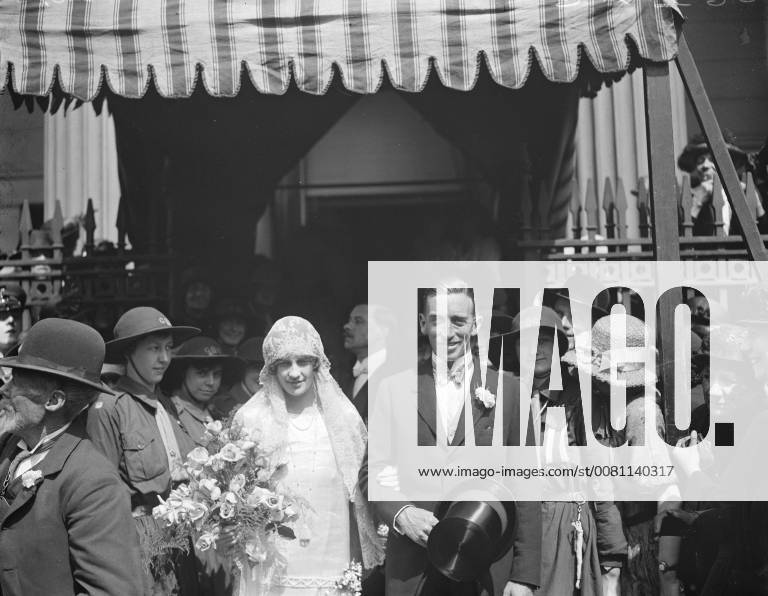 Lord of Lady Somerleyton s eldest son weds . Major the Hon Francis ...