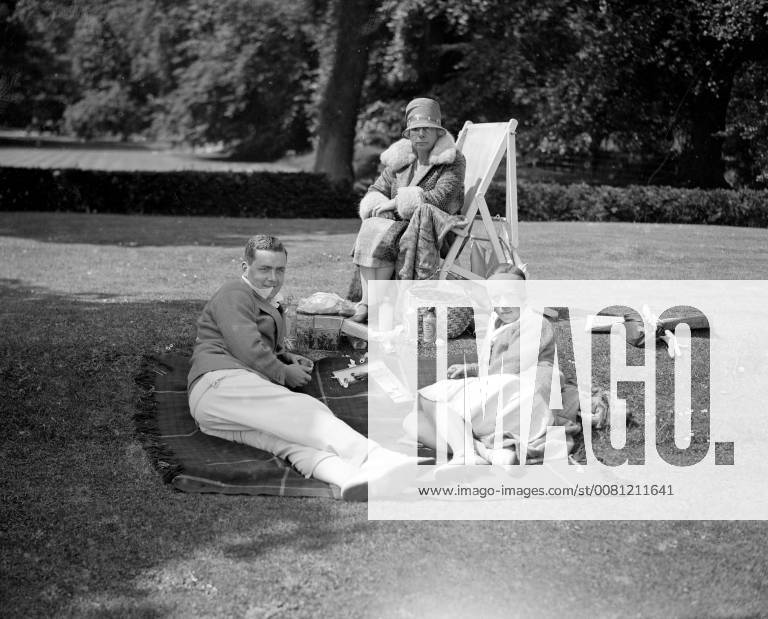 Picnic Parties At Phyllis Court, Henley on Thames, Oxfordshire 11 May ...