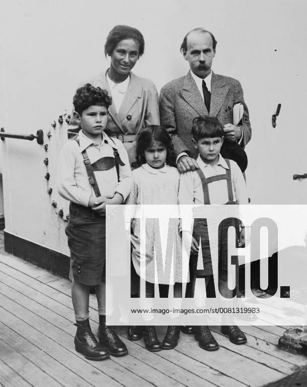 Noted German scientist Max Wertheimer and his wife with their children ...