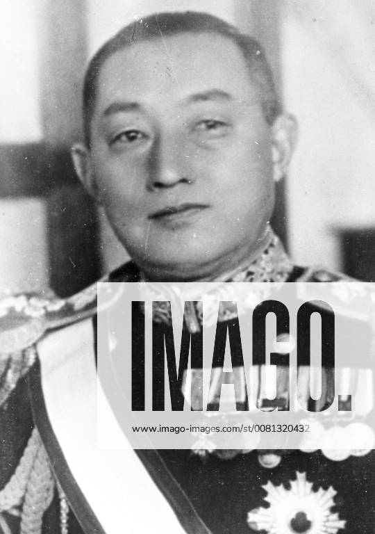 Vice Admiral Mitsumasa Yonai - Navy Minister in the New Japanese ...