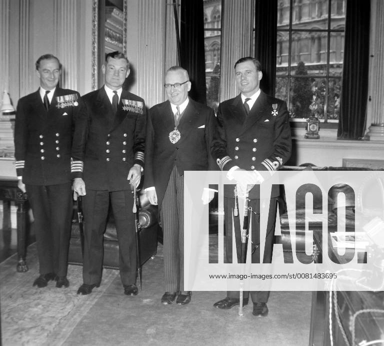 THE LORD MAYOR OF LONDON RALPH PERRING WITH NAVAL OFFICERS: TROWBRIDGE ...
