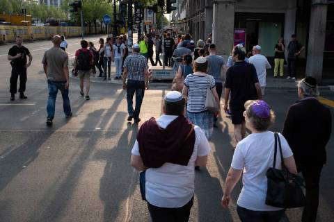Kippa Flashmob Berlin Kippa Flashmob Berlin Ca 20 protesters protest ...