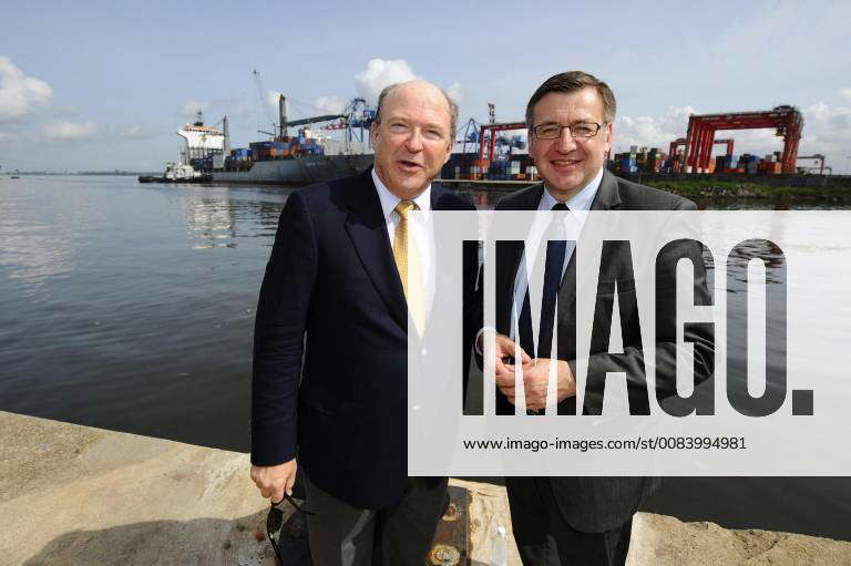 - ABIDJAN, IVORY COAST: Sea-Invest CEO Philip Van de Vyvere and Vice ...