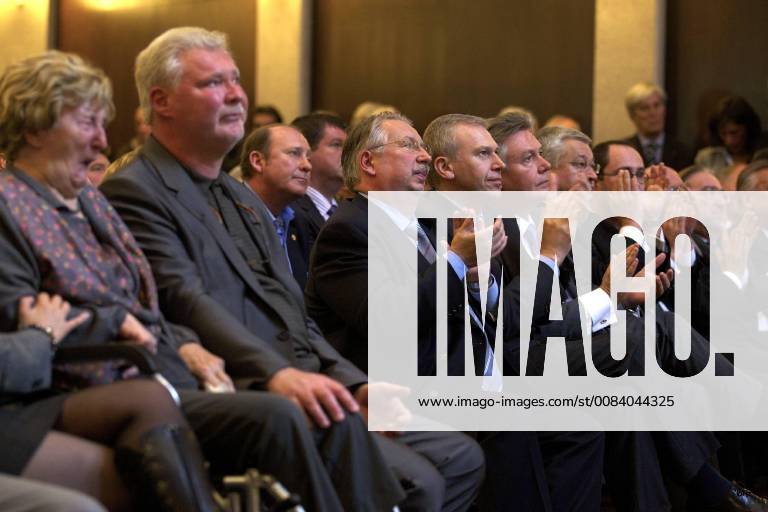 - LOCHRISTI, BELGIUM: The widow of Willy De Clercq, Fernande Fazzi ...