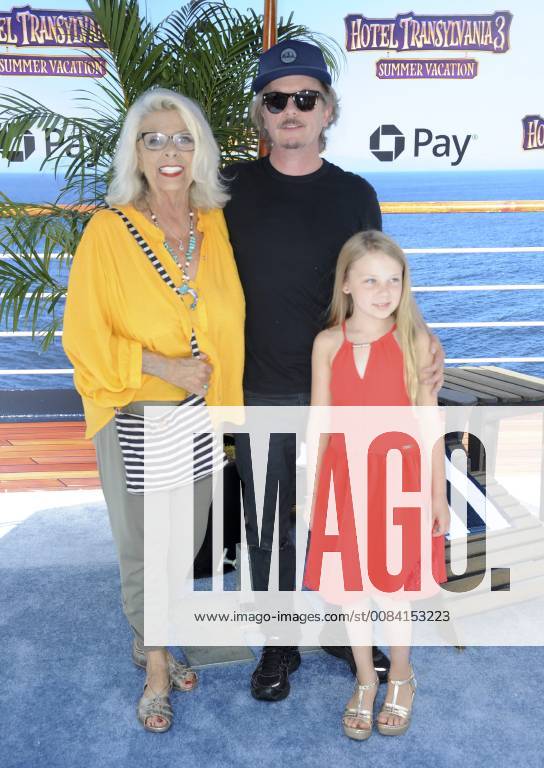Cast member David Spade with mother Judith M. Spade and daughter Harper ...