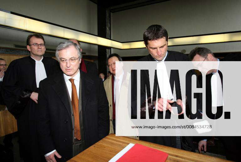 Lawyer Jean-Pierre Deprez (R), for Sporting Charleroi and Sporting ...