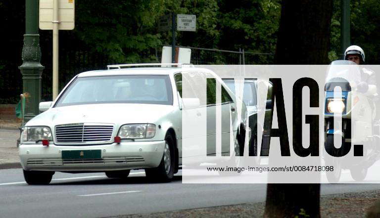 BRU218 - - BRUSSELS, BELGIUM : The Limousine car carrying Muammar al ...