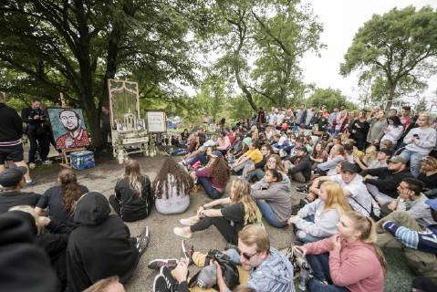 11 September 2018 - Pittsburgh, Pennsylvania - Hundreds of fans mourn ...