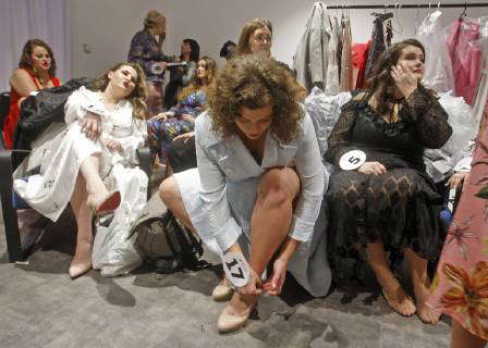 October 29, 2018 - Kiev, Ukraine - Participants prepare backstage ...