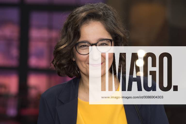 Isabel SCHAYANI Moderator Journalist Journalist Portrait Portrait ...