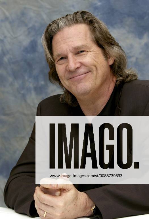 April 9, 2006 - Hollywood, California, U.S. - JEFF BRIDGES promotes ...