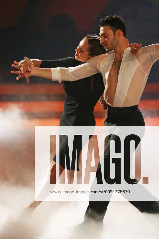 show interlude by Robert Britisch and Anastasia Bodnar, show dance, RTL ...