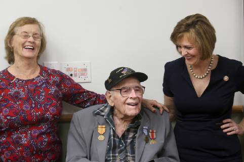 Tampa, Florida, U.S. - DIRK SHADD Times.Raymond Loring Chambers, a 93 ...