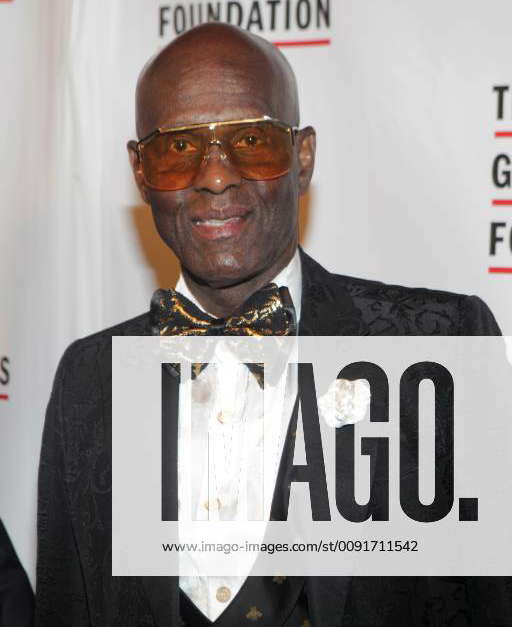 NEW YORK, NEW YORK-JUNE 4: Designer Dapper Dan attends the 2019 Gordon ...