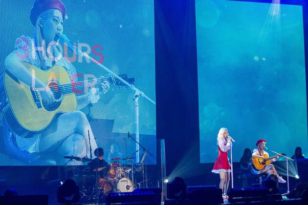 Ahn Ji-young and Woo Ji-yoon of South Korean duo Bolbbalgan4 perform ...