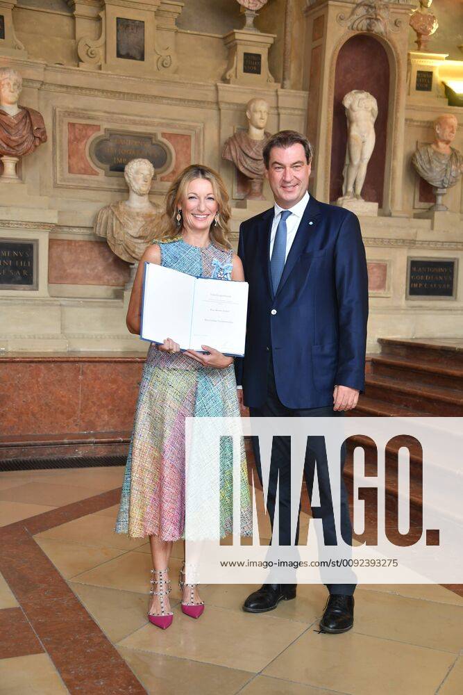 Monika Gruber and Markus Söder Bavarian Prime Minister Award of the ...