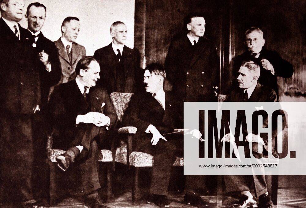 Adolf Hitler and other members of the Reich Cabinet Photographic print ...